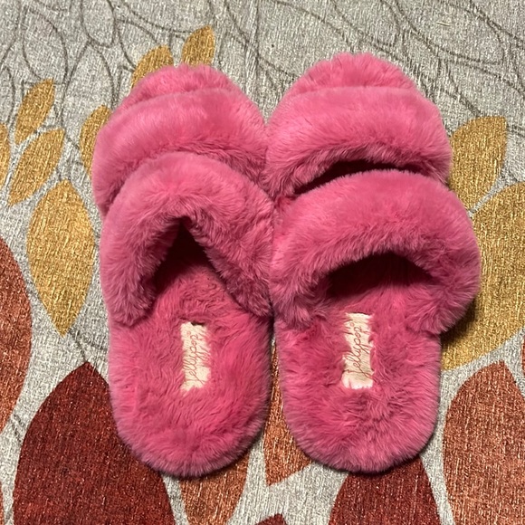 Shoes | Fluffy Pink Slipper | Poshmark